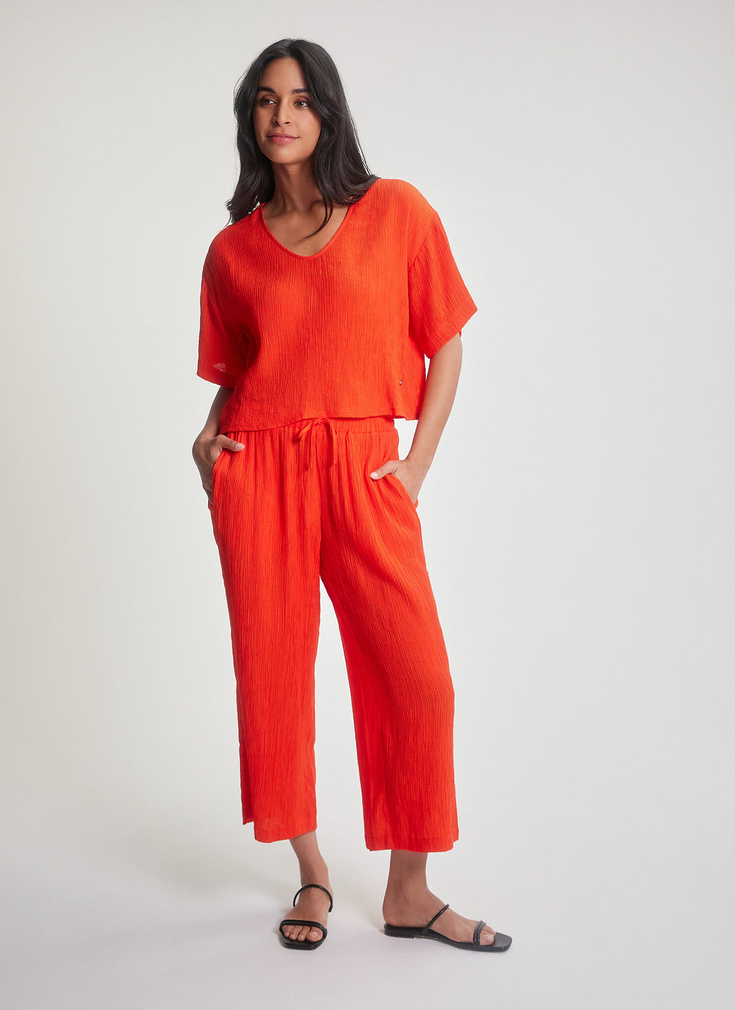 Lightweight Women's Clothing for Travel | Comfy & Stylish | FIG Clothing