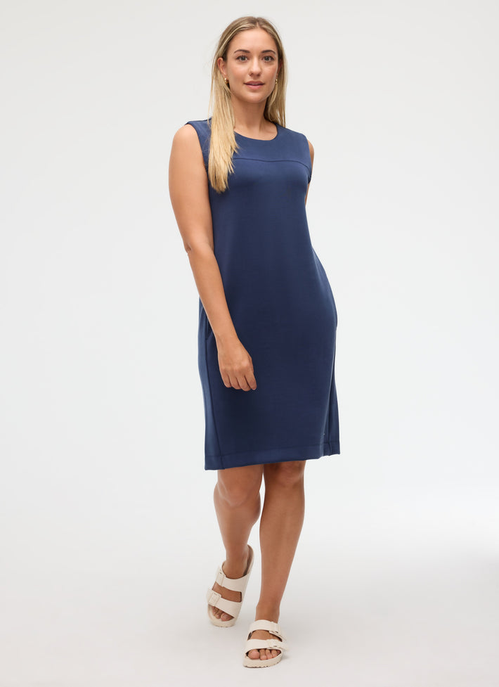 Lightweight Women's Clothing for Travel | Comfy & Stylish | FIG Clothing